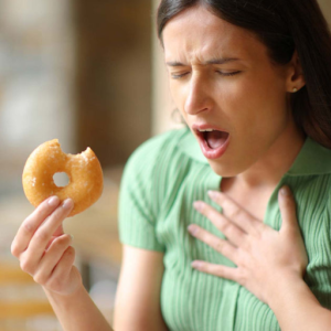 Choking First Aid: How to Help Someone Who is Choking - Willnice