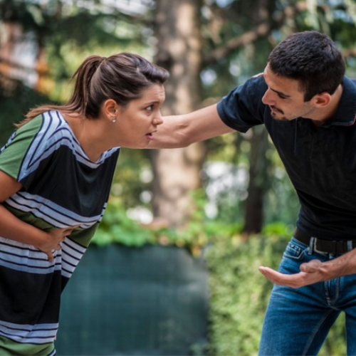 Choking First Aid: How to Help Someone Who is Choking - Willnice
